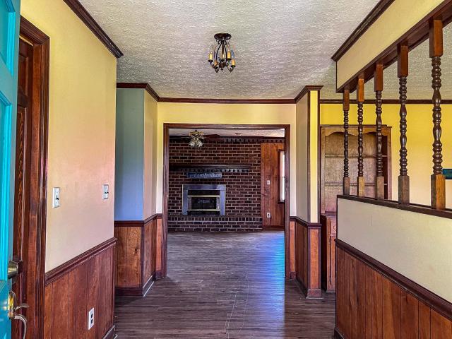 320 New Farm Rd