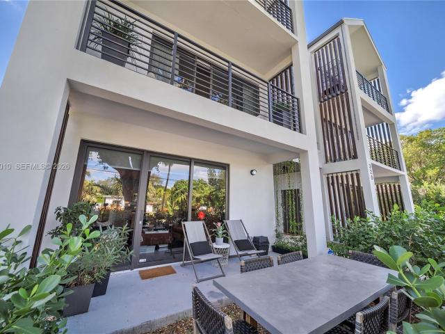 320 NE 126th St, Unit 32, North Miami, FL 33161 | Compass