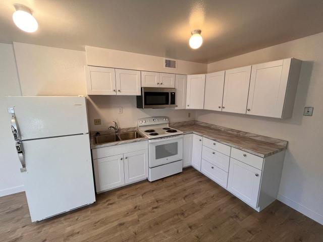 320 S 700 E 1 Bedroom Apartment for Rent at 320 S 700 E, Salt Lake City, UT 84102 Central City