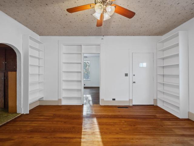 320 S 26th Street