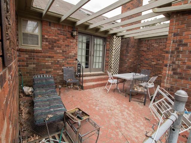 320 s yates rd