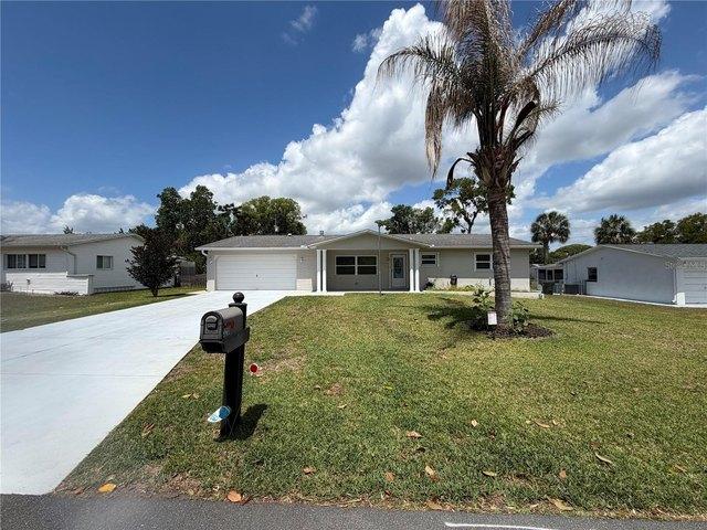 320 S Harrison St, Beverly Hills, FL 34465