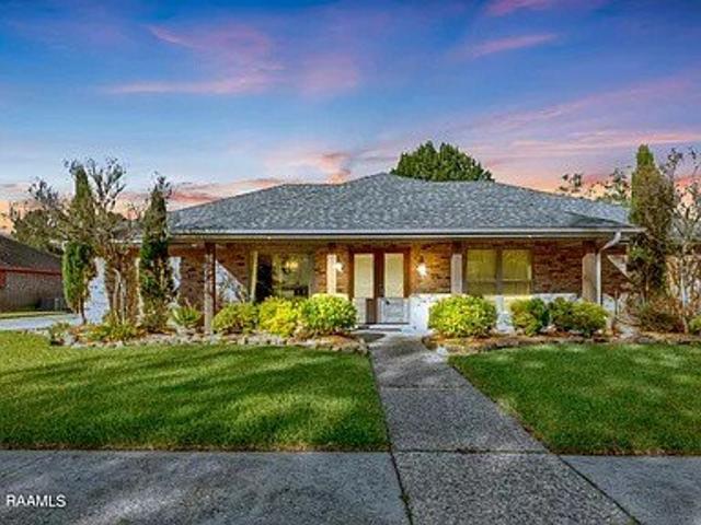 320 S Philo Dr, Lafayette, LA 70506