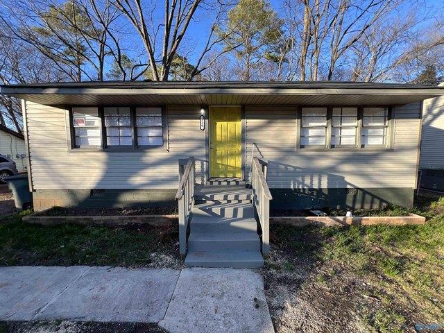 320 S Plymouth Rd NW, Huntsville, AL 35811
