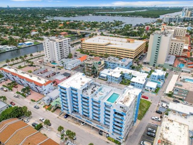 320 S Surf Rd #303, Hollywood, FL 33019