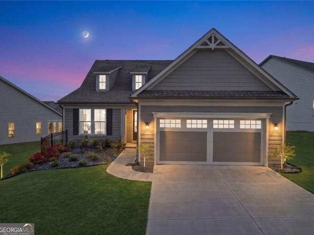 320 Salton Way