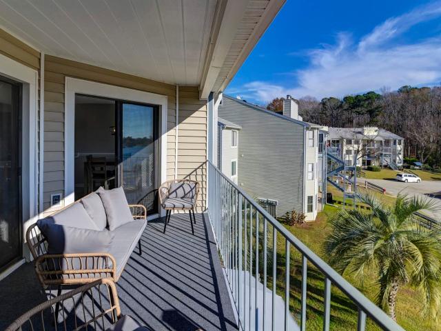 320 Shoreline Drive