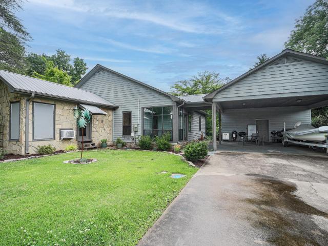 320 Spring Cove Rd