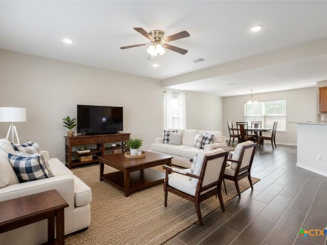 320 Sunrise Hills