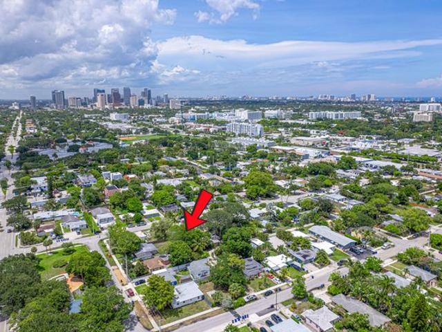 320 SW 21st St, Fort Lauderdale, FL 33315