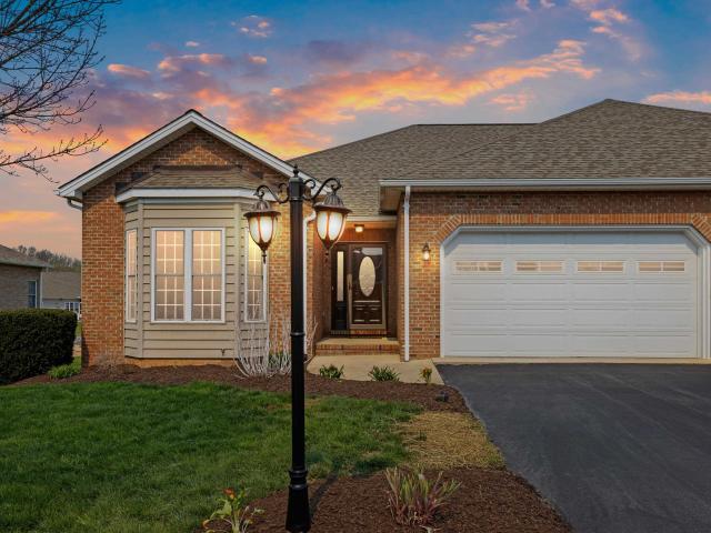 320 Petros Dr, Waynesboro, VA 22980 | MLS #675442