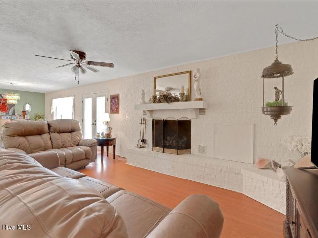 320 Pinecrest Drive