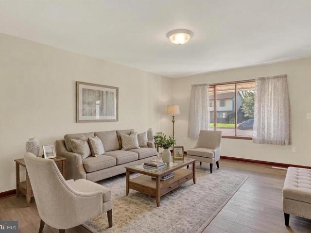 320 Regent Road
