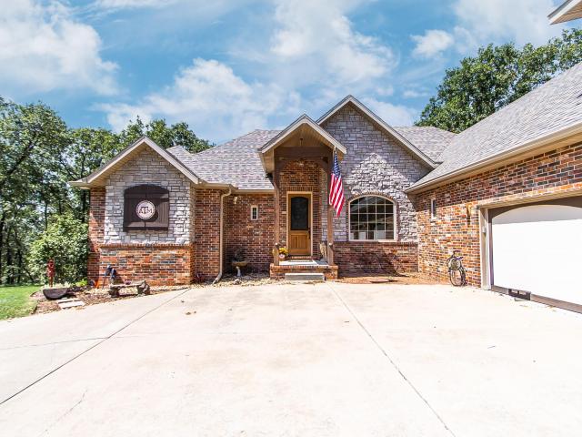 320 Ridgecrest Drive