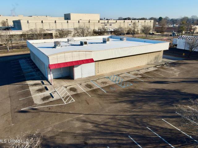 320 W Woodrow Wilson Avenue