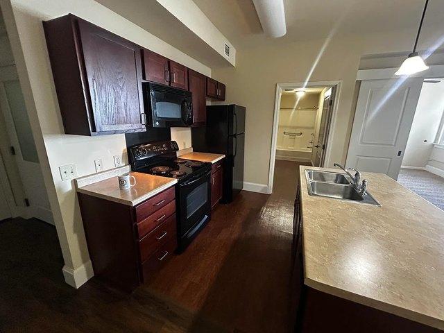 320 W Broadway St, Muskogee, OK 74401