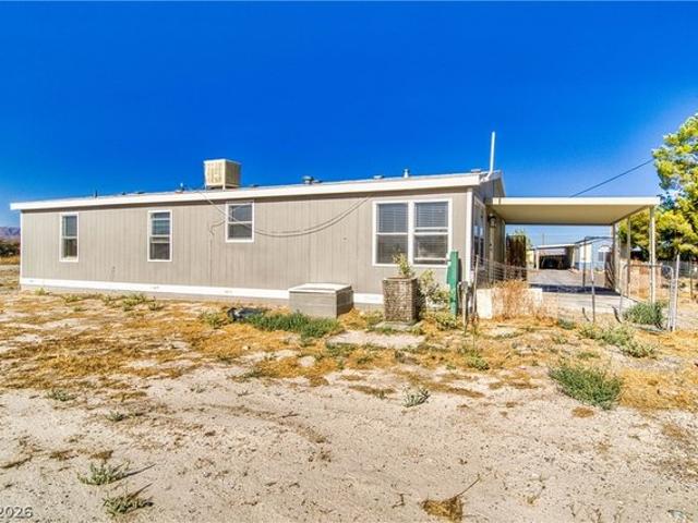 320 W Comstock Cir, Pahrump, NV 89048