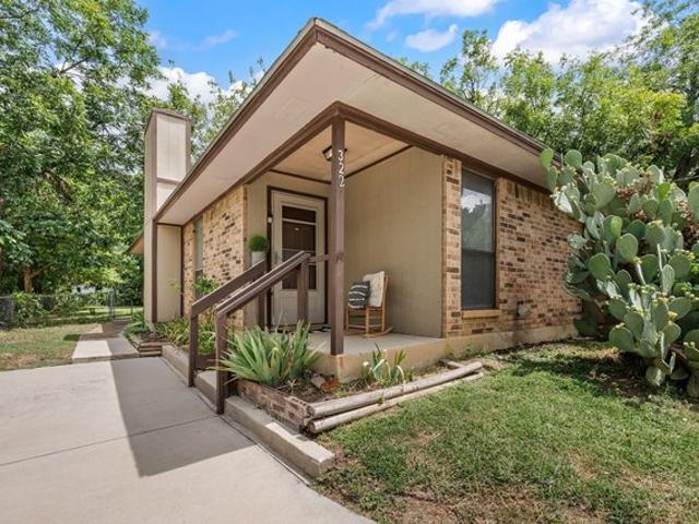 320 W Congress St, Denton, TX 76201