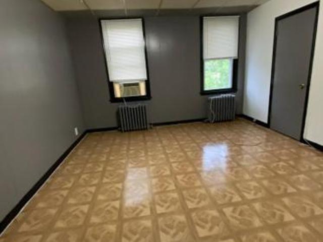 320 W Somerville Ave, Philadelphia, PA 19120