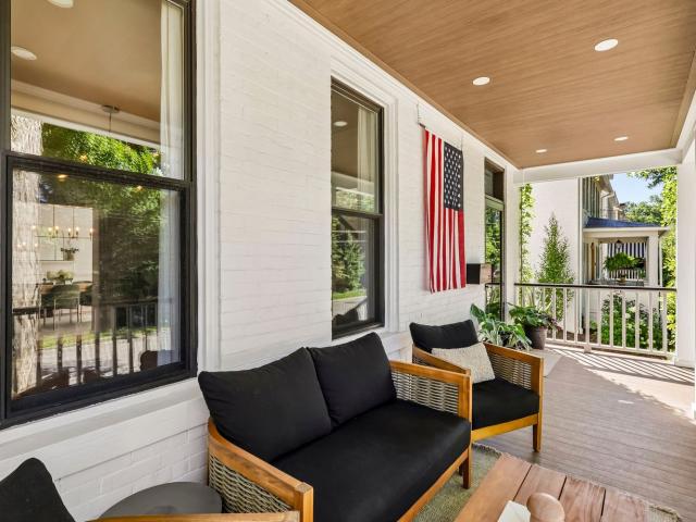 320 Woodland Rd