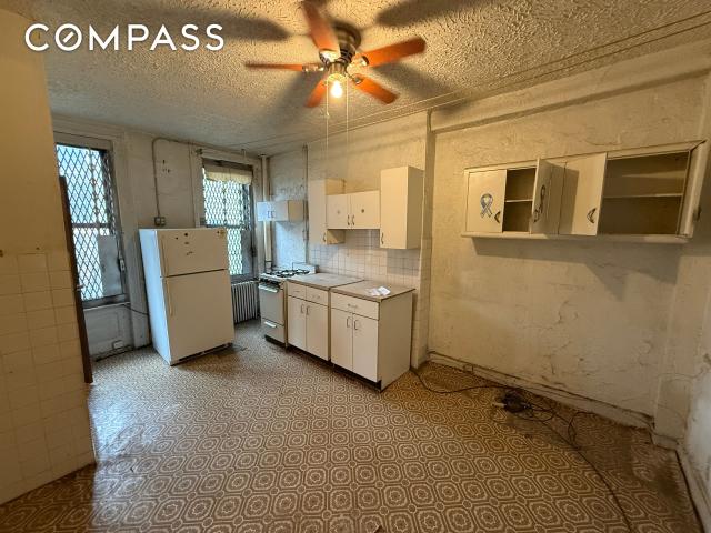 320 West 47th Street, New York, NY