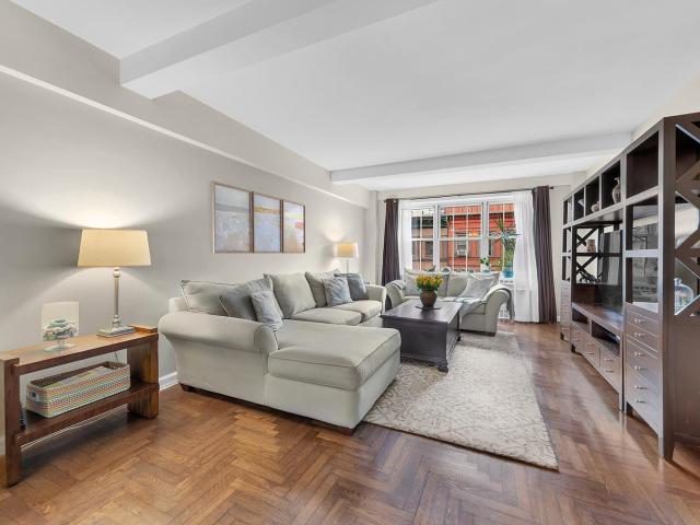 320 West 76th Street, New York, NY