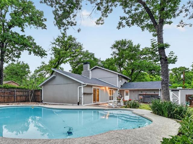 320 Tanglewood Lane