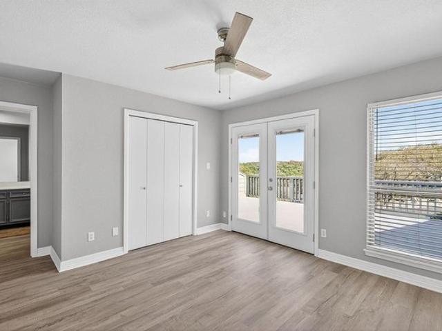 320 Twin Sails Unit 23, Horseshoe Bay, TX 78657