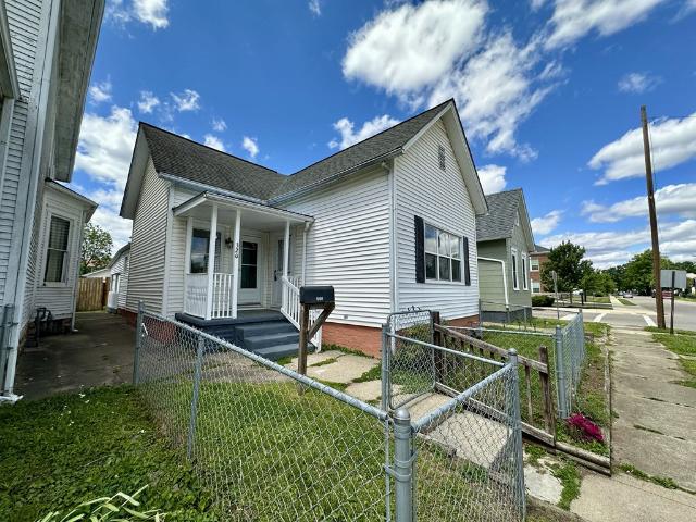 320 Vine Street