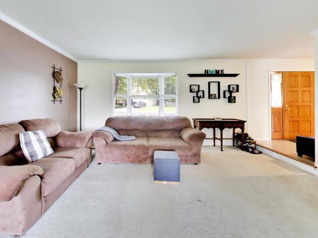 320 Yorkshire Drive