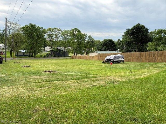 32145 Hillcrest Ave, Hanoverton, OH 44423