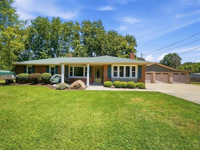 3214 Middleboro Rd, Washington Township, OH 45152