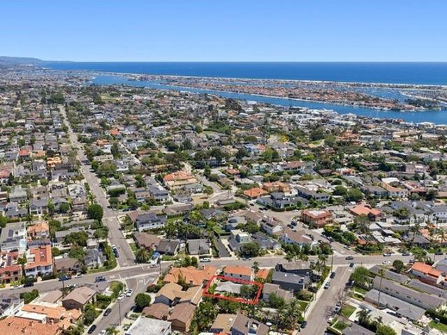 3214 Broad St, Newport Beach, CA 92663