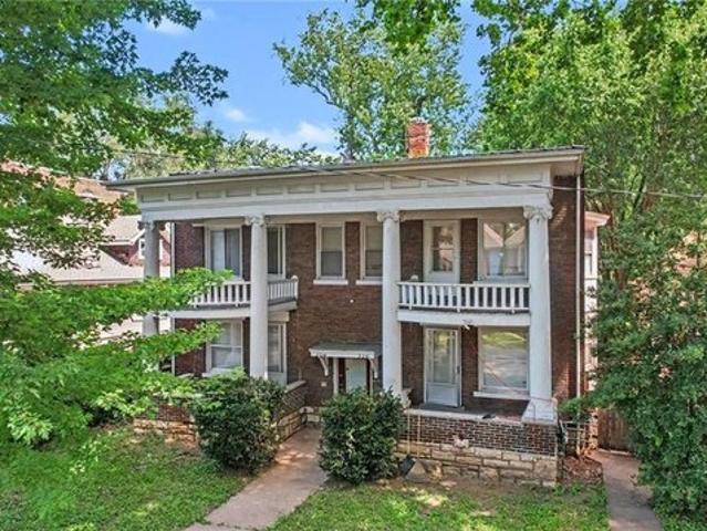 3214 E 11th St, Kansas City, MO 64127