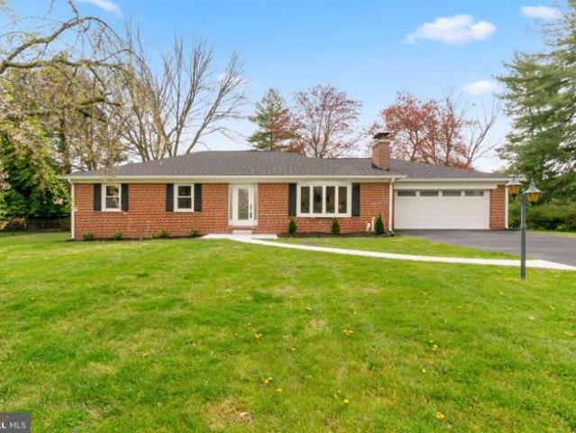 3214 Greenway Dr, Ellicott City, MD 21042