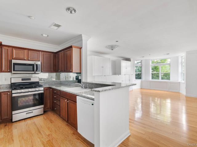 3214 Leeward Drive