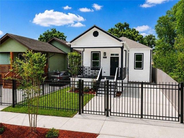 3214 Pine St, New Orleans, LA 70125