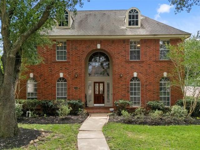3214 Richland Dr, Sugar Land, TX 77478
