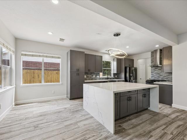 3214 Trotwood Lane