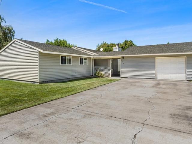 3214 W 12th Ave, Kennewick, WA 99338