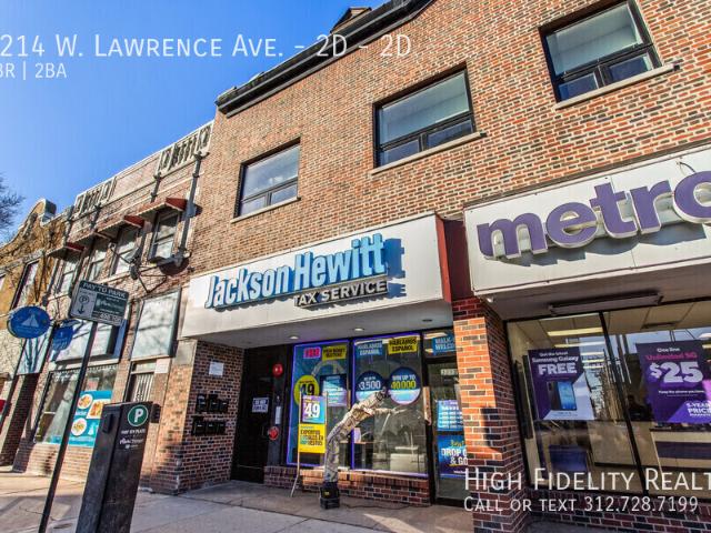 3214 W. Lawrence Ave. 2D, 3 beds, 2 full baths