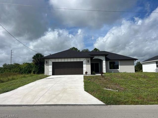 3214 34th St W, Lehigh Acres, FL 33971