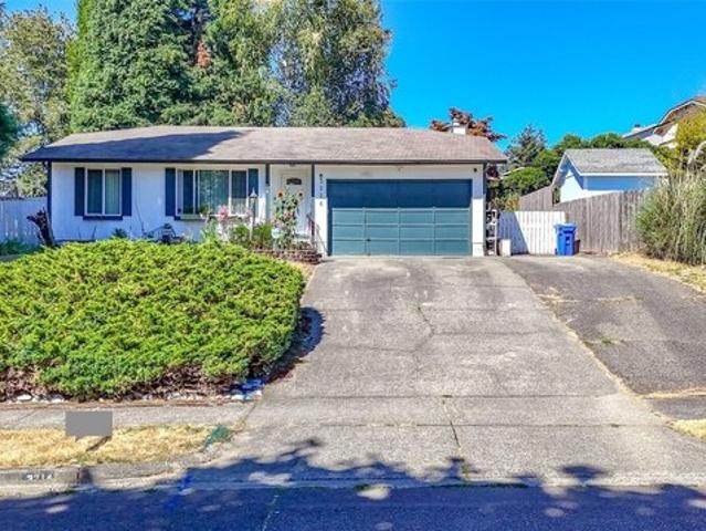 3214 45th Ave NE, Tacoma, WA 98422