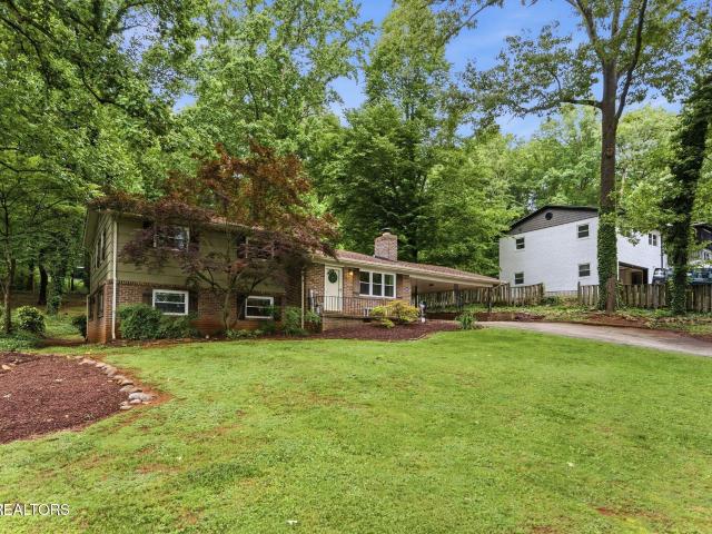 3215 Mount Vernon Drive