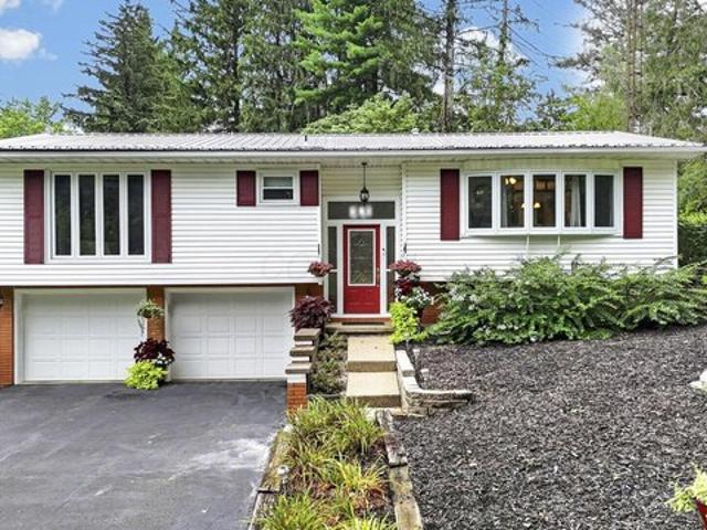 3215 Nob Hill Rd, Zanesville, OH 43701
