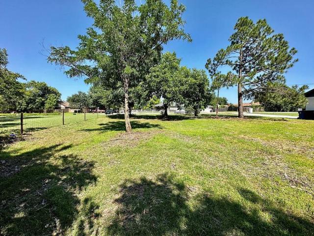 3215 Oakwood Drive
