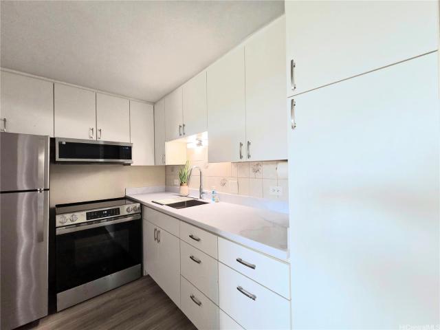 3215 Ala Ilima St, Unit B PH12, Honolulu, HI 96818 | MLS #202606