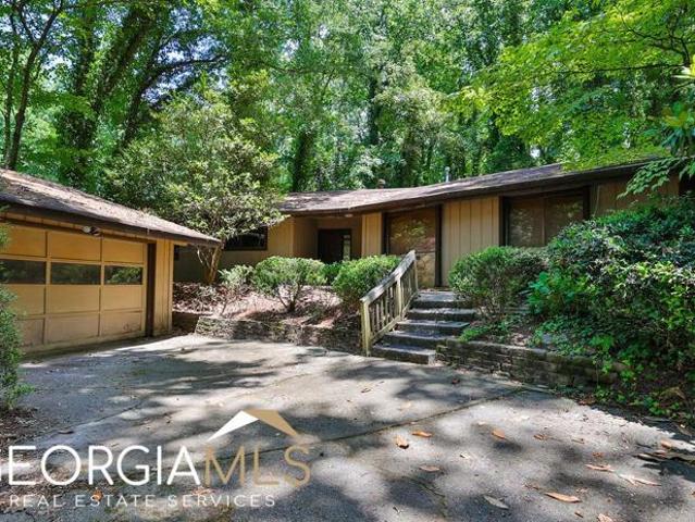 3215 Brookview Dr, Marietta, GA 30068