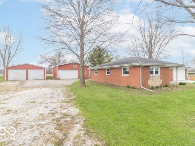 3215 E Brown Road