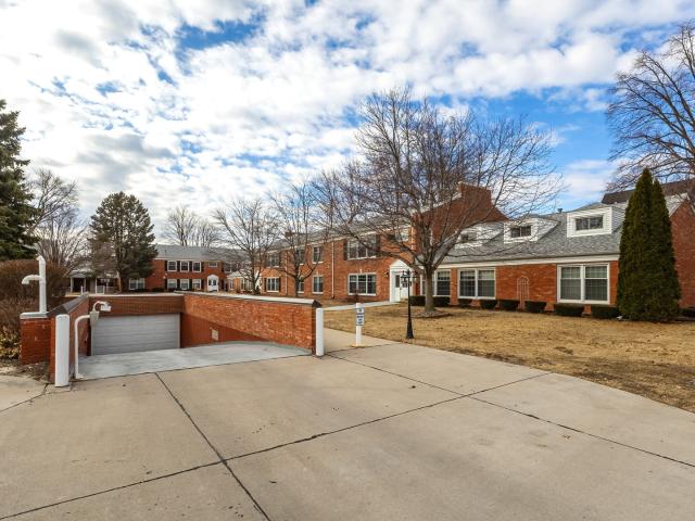 3215 E Locust Street # 14
